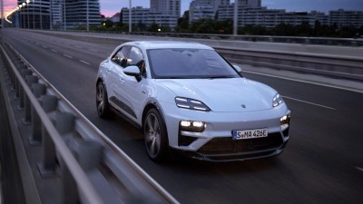 Porsche Presents New 800-Volt Macan SUV | springerprofessional.de