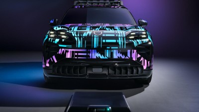 Porsche Cayenne Electric Can Charge Inductively | springerprofessional.de