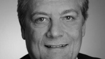 Dr. Hubert Pelc | springerprofessional.de