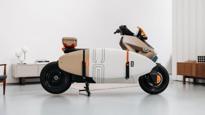 Elektrofahrzeuge | BMW zeigt Custom-E-Roller CE 04 Vagabund Moto ...
