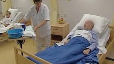 Basiszorg > Aanbrengen condoomkatheter | mijn-bsl