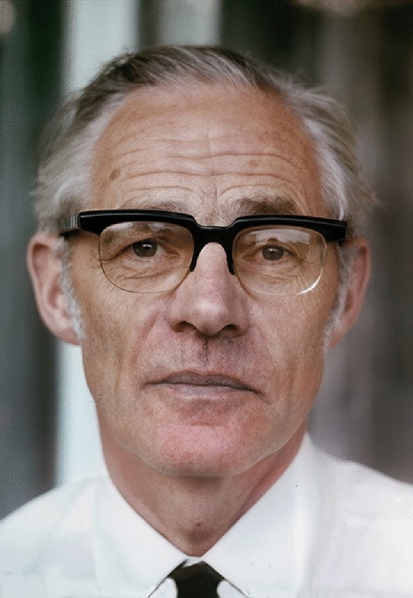 Alan Mackay: A Portrait in Quotations | The Mathematical Intelligencer