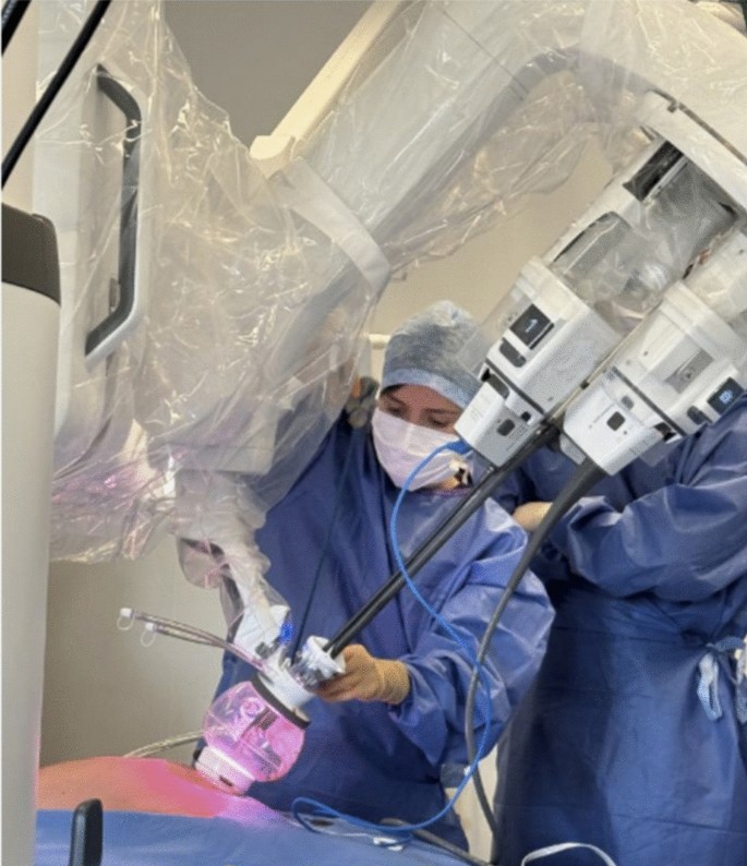 Evaluation of single-port robotic initial treatment of hernias (ESPRITH ...