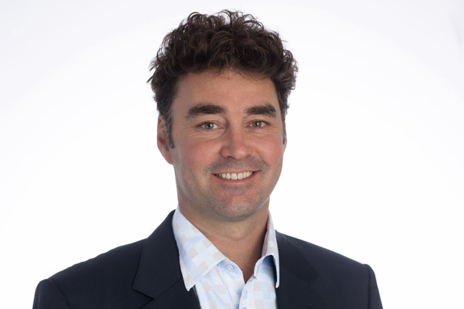 Light People: Prof. Henry Snaith’s (FRS) perovskite optoelectronics ...