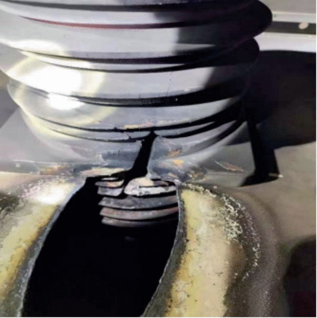 Defect Characteristics in Epoxy Insulation of 40.5 kV Wall Bushings ...