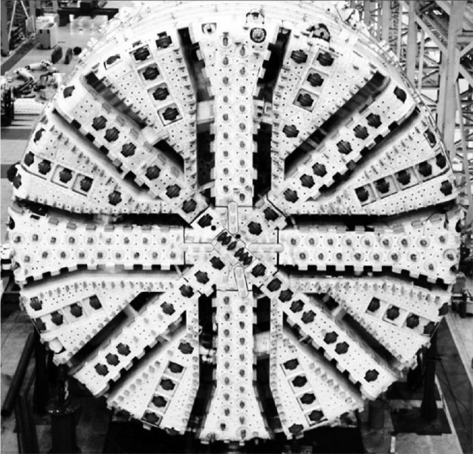 Key Technologies for Continuous Crossing of Air Shaft with Large ...