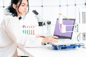 Biomaterials and tissue engineering in urology