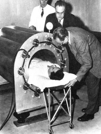 Rolf Maximilian Sievert (1896–1966): father of radiation protection ...