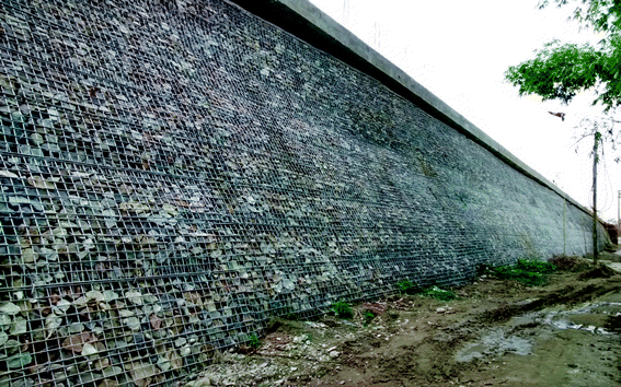 Case Study on GeoTrel® Reinforced Earth® Steepened Slopes on Soft ...