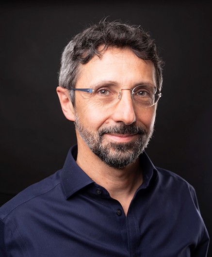 Welcome to our new Editor Roberto Maiolino! | The Astronomy and ...