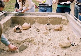 Simulating Archaeology: Designing an Effective Simulated Excavation for ...