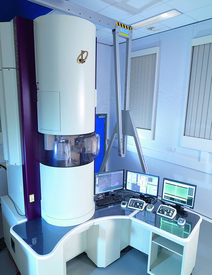 Atomic Resolution Transmission Electron Microscopy | SpringerLink