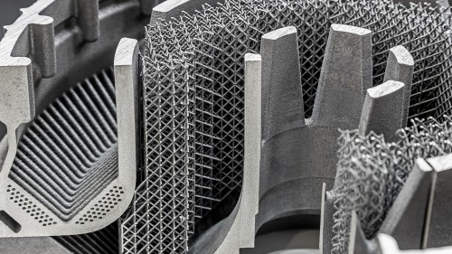 Microstructure control in additive manufacturing of metals and ceramics
